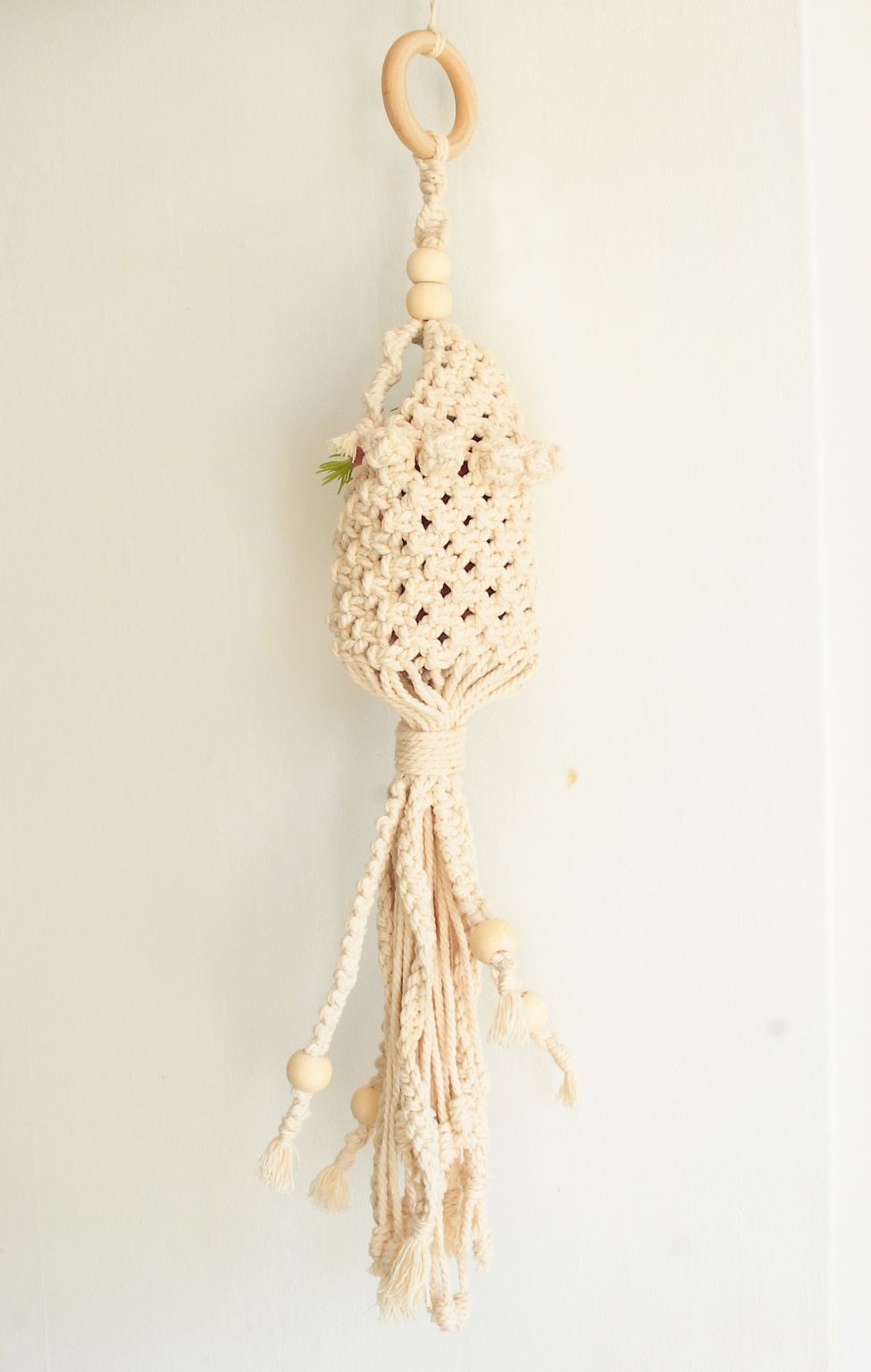 Decorative Macrame Pod in Ecru Cotton Cord – Amanda Tamsin